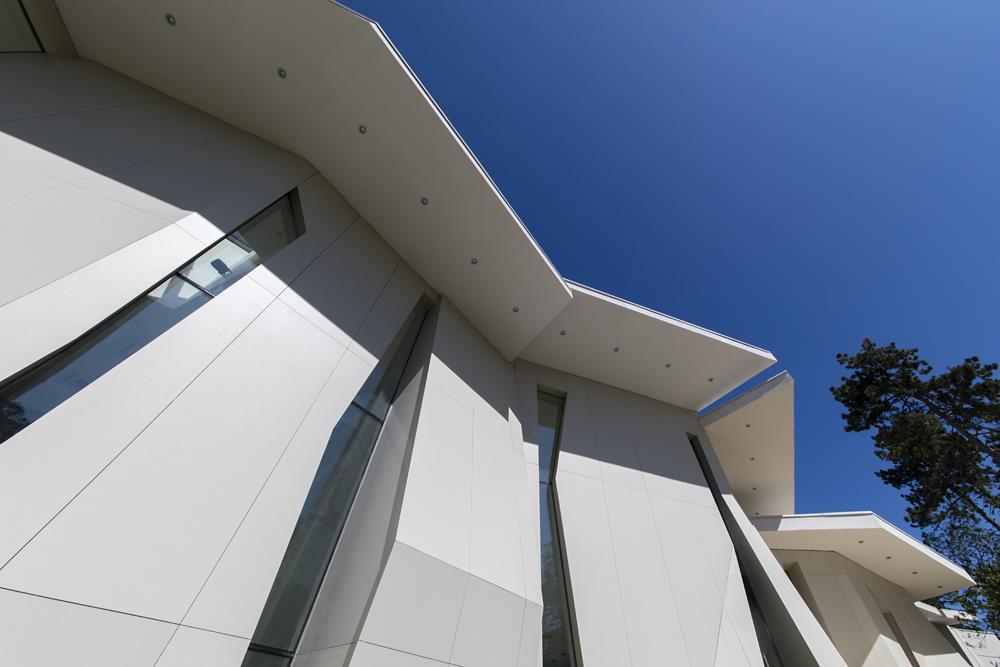 Pécs Zoo - Porcelain tiles and Kerlite for Floors and Walls